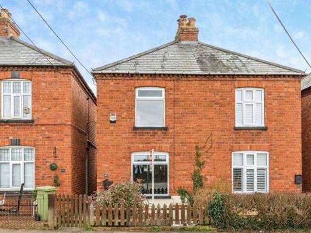 Station Road, Castlethorpe, 2 Bedroom Semi detached
