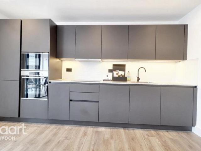 Station Road, Croydon 2 bed apartment to rent £1,850 pcm £427 pw