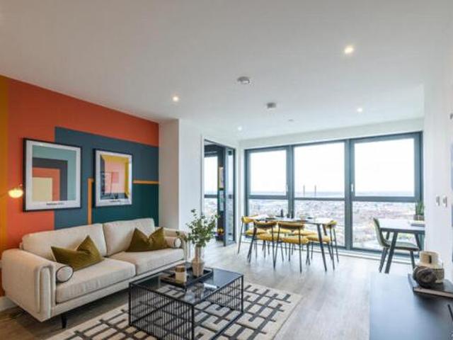 Station Road, Croydon, 2 Bedroom Flat