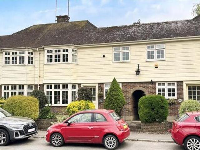 Station Road, Angmering, 2 Bedroom Terraced