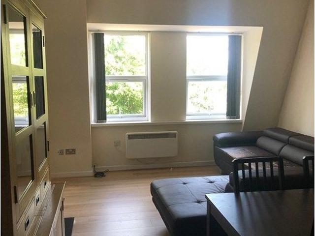Station Road, Ashford TW15, 1 bed flat to rent, £1,150 pcm | PrimeLocation