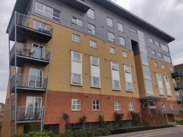 Station Road, Borehamwood WD6, 1 bed flat to rent, £1,450 pcm | PrimeLocation