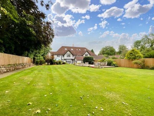 Station Road, Barlaston, 5 Bedroom Semi detached