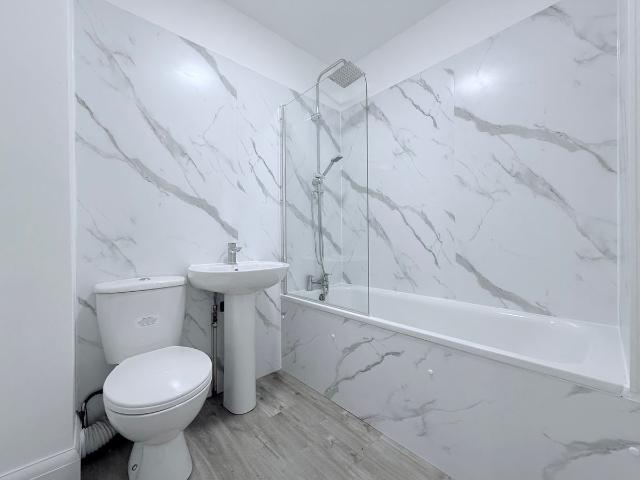 Station Road, Barnet EN5, 2 bed flat to rent, £1,500 pcm | PrimeLocation