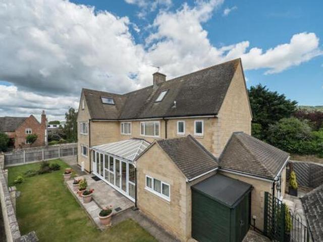 Station Road, Bishops Cleeve, 5 Bedroom Detached