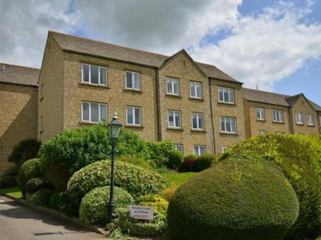 Station Road, Broadway, 2 Bedroom Apartment