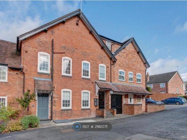 Station Road, Bromsgrove B60, 1 bed flat to rent, £1,100 pcm | PrimeLocation