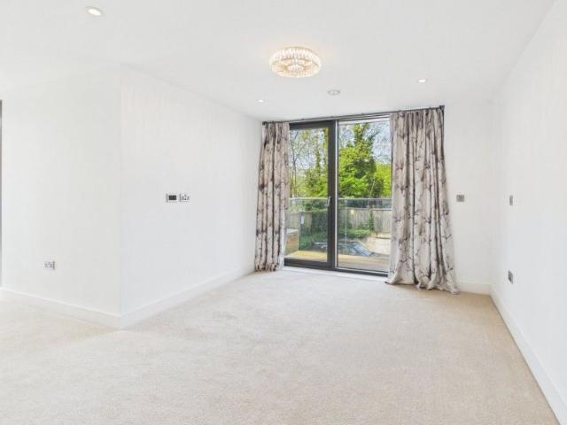 Station Road, Gerrards Cross, Buckinghamshire,SL9