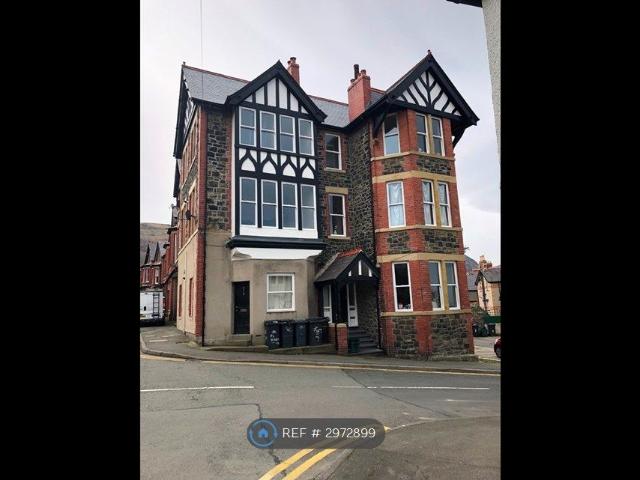 Station Road East, Penmaenmawr LL34, 2 bed flat to rent, £895 pcm | PrimeLocation