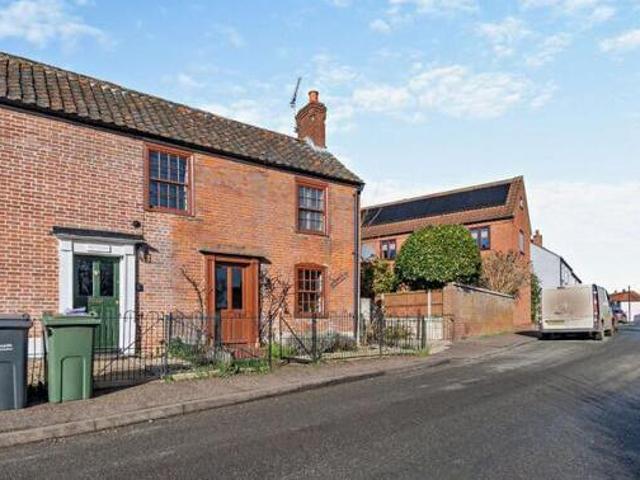Station Road, Foulsham, 2 Bedroom Semi detached