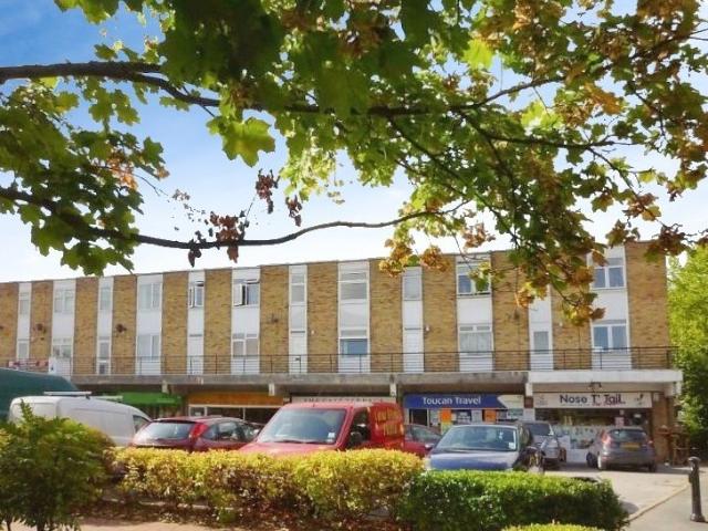 Station Road, Hook, Hampshire RG27, 3 bed maisonette to rent, £1,400 pcm | PrimeLocation