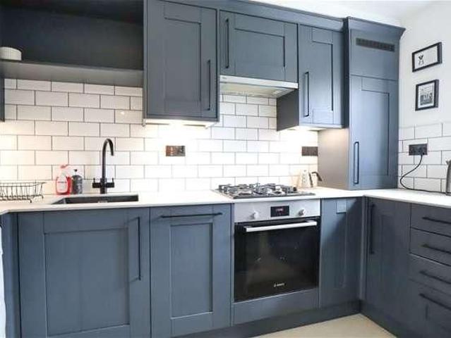 Station Road, Harpenden, AL5