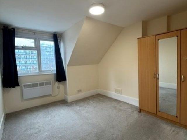 Station Road, Harrow HA1, 1 bed flat to rent, £1,250 pcm | PrimeLocation