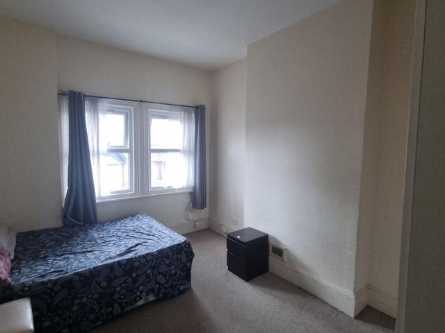 Station Road, Harrow HA1, 1 bed flat to rent, £1,300 pcm | PrimeLocation