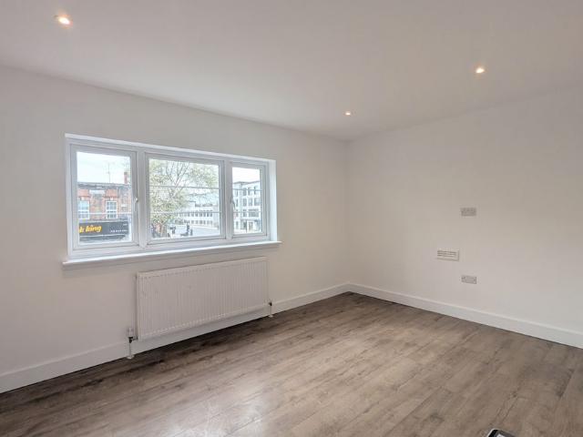 Station Road, Harrow HA1, 2 bed flat to rent, £1,750 pcm | PrimeLocation