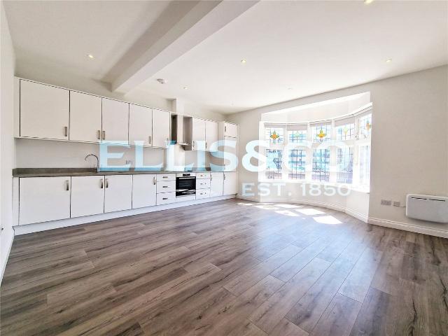 Station Road, Harrow HA1, 2 bed flat to rent, £1,895 pcm | PrimeLocation