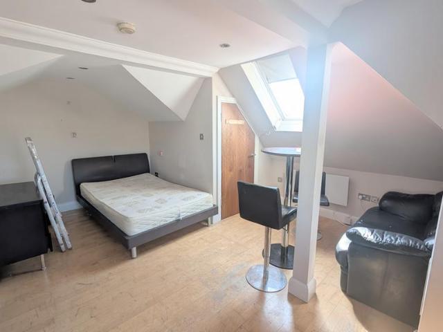 Station Road, Harrow, HA1 Studio to rent £1,150 pcm £265 pw