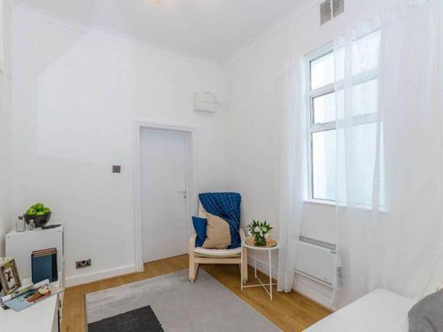 Station Road, Hendon London NW4 1 bed flat to rent £1,410 pcm £325 pw