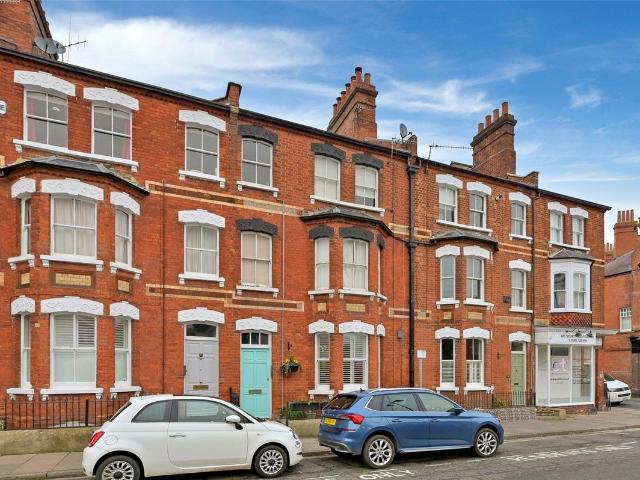Station Road, Henley On Thames, Oxfordshire RG9, 3 bed flat to rent, £4,995 pcm | PrimeLocation