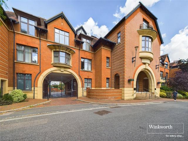 Station Road, Henley On Thames, Oxfordshire RG9, 1 bed flat to rent, £1,800 pcm | PrimeLocation