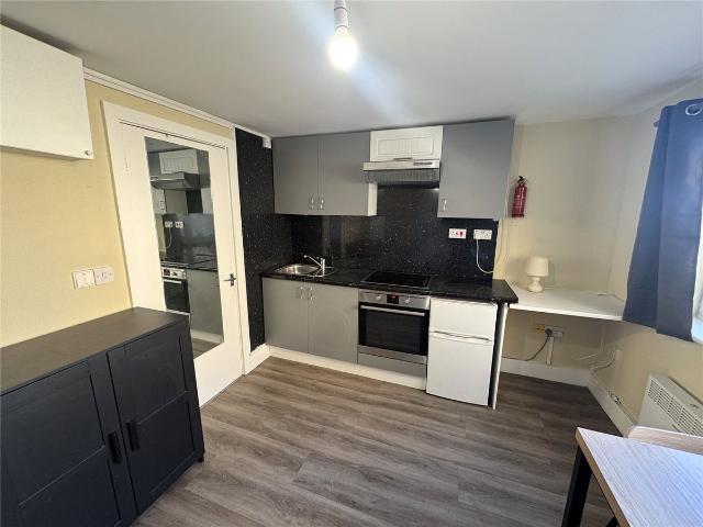 Station Road, London NW4, Studio to rent, £900 pcm | PrimeLocation