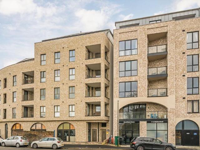 Station Road, London SW19 1 bed flat to rent £2,150 pcm £496 pw