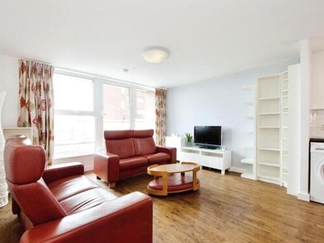 Station Road, London, 2 Bedroom Apartment