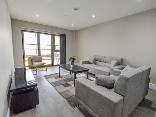 Station Road, Langley, Slough, Berkshire SL3, 2 bed flat to rent, £1,700 pcm | PrimeLocation