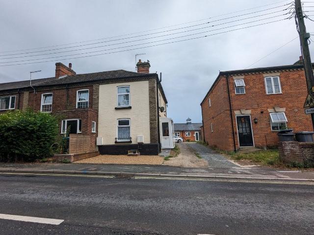 Station Road, Leiston IP16, 2 bed end terrace house to rent, £925 pcm | PrimeLocation