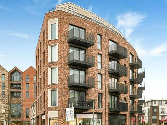 Station Road North, Egham, 1 Bedroom Apartment
