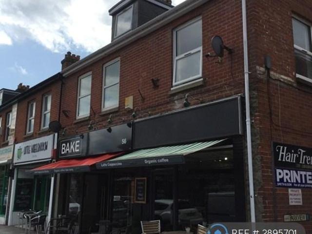 Station Road, New Milton, BH25 2 bed flat to rent £1,000 pcm £231 pw