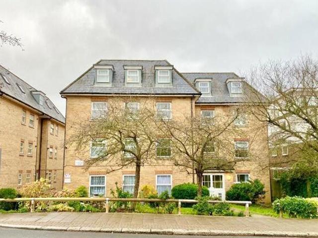 Station Road, New Barnet, 2 Bedroom Apartment