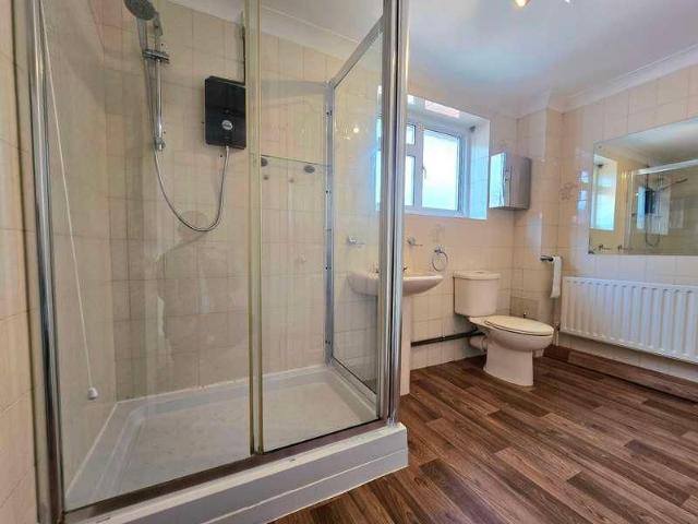 Station Road South, Totton, SO40
