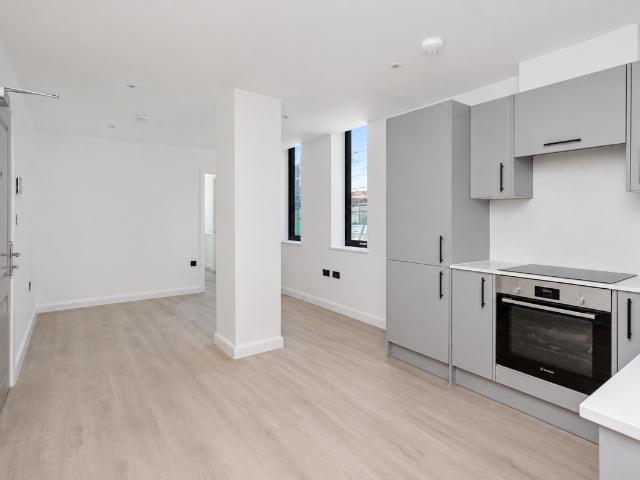 Station Road, Sidcup DA15, 1 bed flat to rent, £1,400 pcm | PrimeLocation
