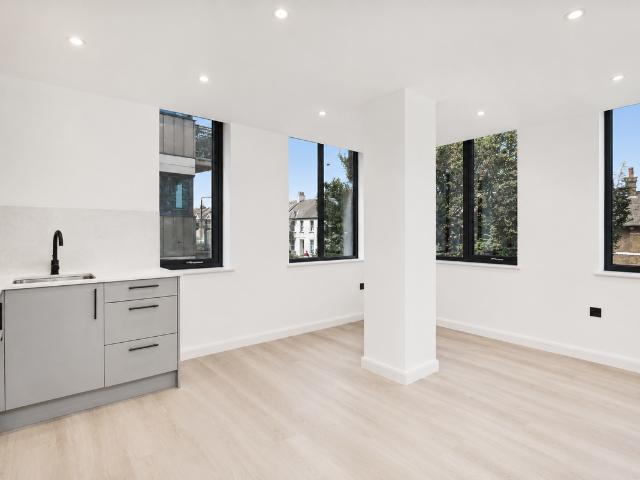 Station Road, Sidcup DA15, 1 bed flat to rent, £1,475 pcm | PrimeLocation