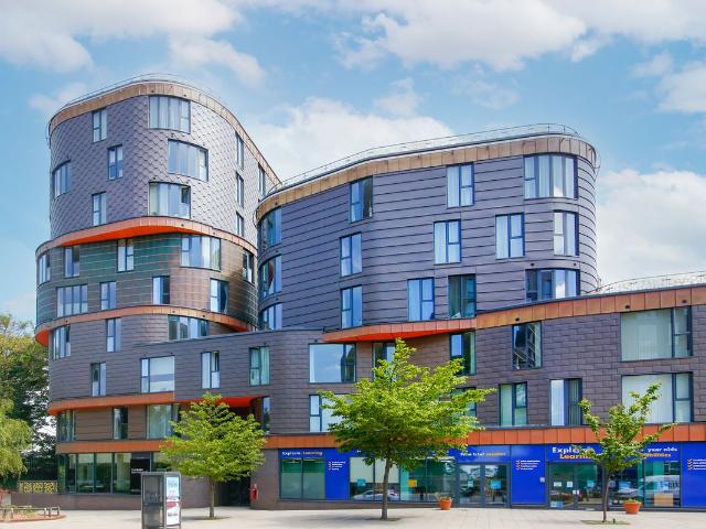 Station Road, Sidcup DA15, 2 bed flat to rent, £1,845 pcm | PrimeLocation