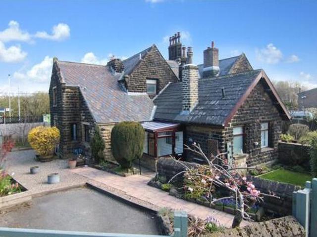 Station Road, Steeton, 3 Bedroom Semi detached