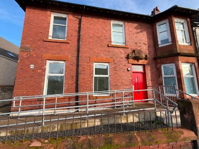Station Road, Stevenston, North Ayrshire KA20, 2 bed flat to rent, £700 pcm | PrimeLocation