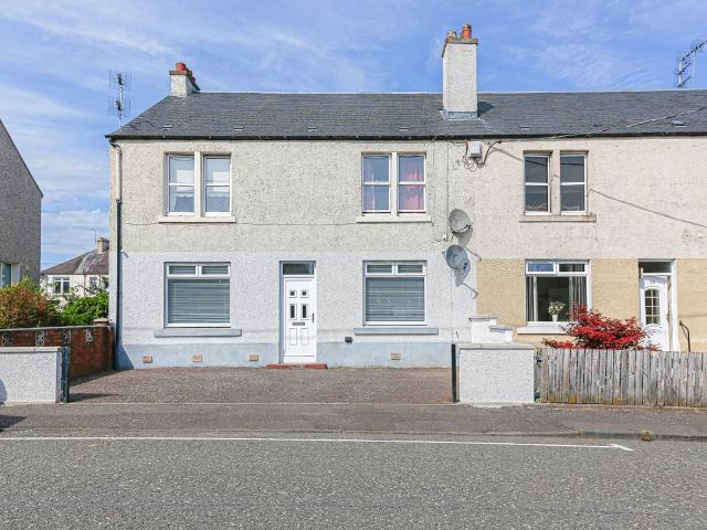 Station Road, Stirling FK7, 2 bed flat to rent, £1,045 pcm | PrimeLocation