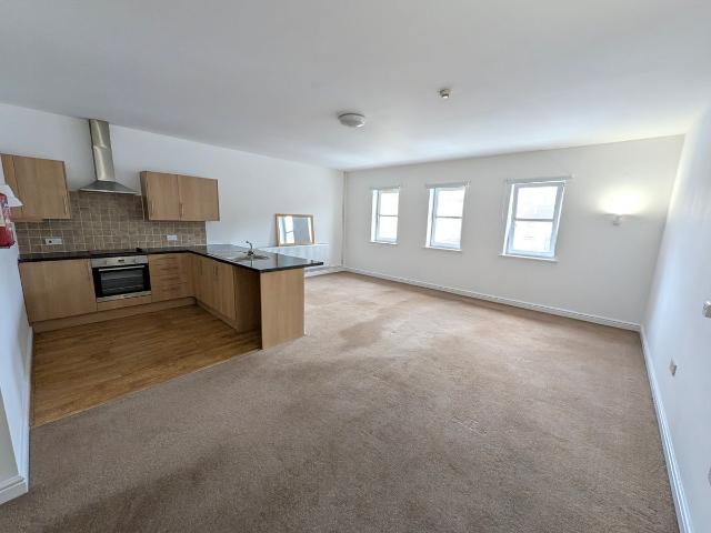 Station Road, Swansea SA4, 1 bed flat to rent, £600 pcm | PrimeLocation