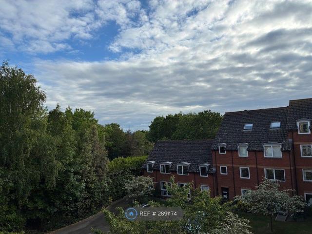 Station Road, Poole BH14, 1 bed flat to rent, £875 pcm | PrimeLocation