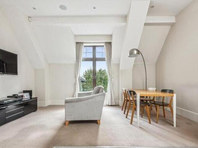 Station Road, Perpetual House, Henley On Thames, 1 Bedroom Flat
