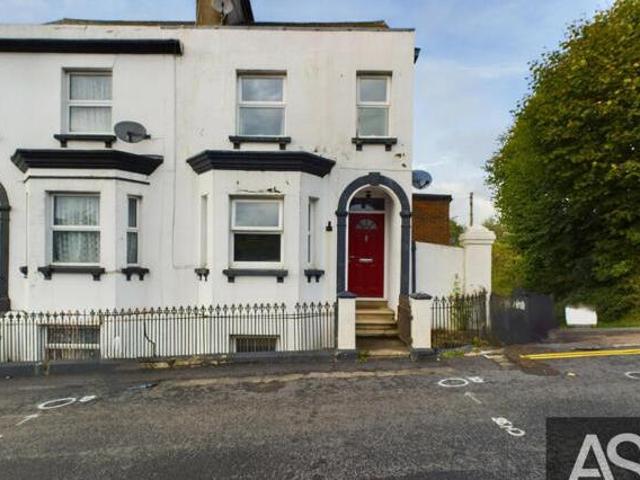 Station Road, Robertsbridge, 4 Bedroom Semi detached