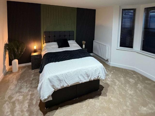 Station Road Room 5