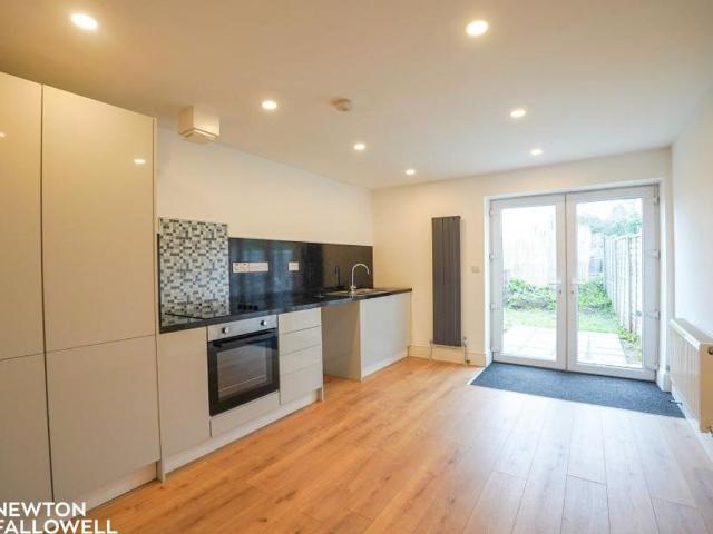 Station Road, Retford DN22, 2 bed terraced house to rent, £825 pcm | PrimeLocation