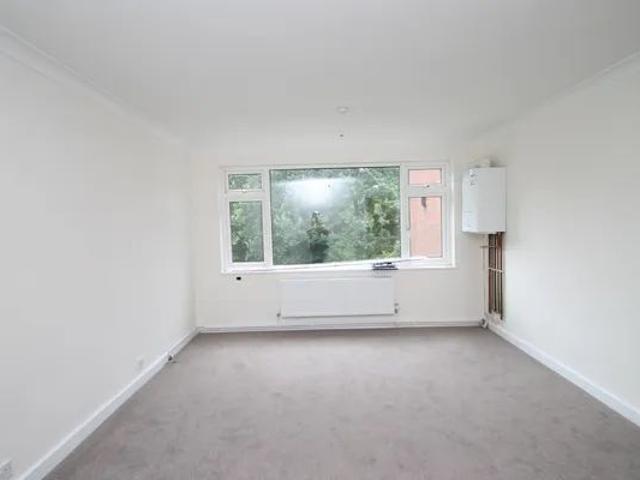 Station Road, Redhill, RH1