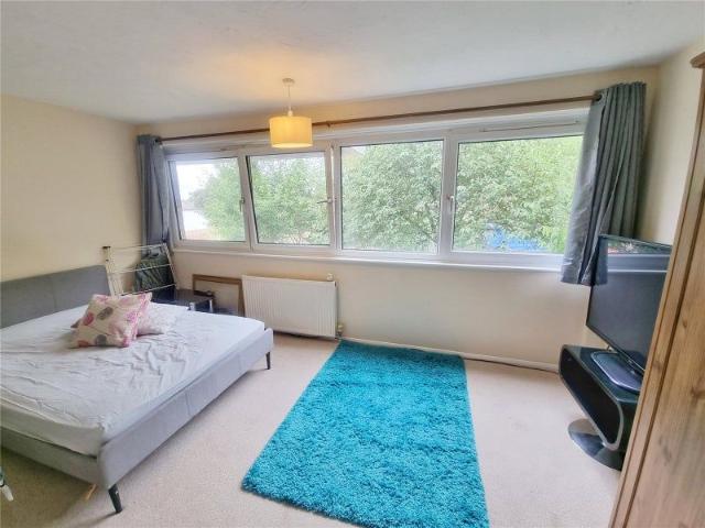 Station Road, Redhill RH1, Room to rent, £800 pcm | PrimeLocation