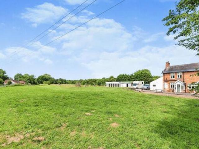 Station Road, Whissendine, 4 Bedroom Semi detached
