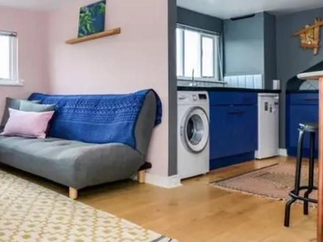 Station Road, The Hyde, London, NW4 4FA, United Kingdom | 2 bed apartment for rent #139333295 | Rentberry
