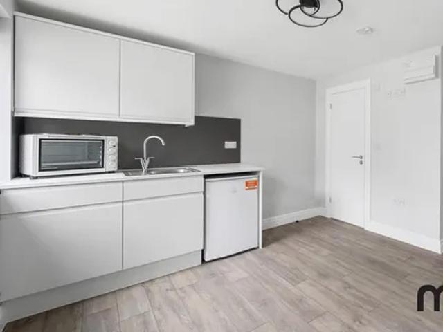 Station Road, Unique Locksmith, Station Road, London, E4 7EQ, United Kingdom | Studio apartment for rent #132090910 | Rentberry